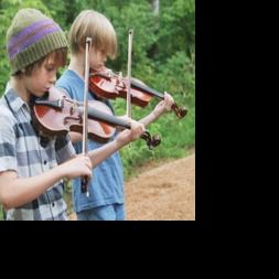*VIDEO* Twin fiddles at the fair | News | presspubs.com