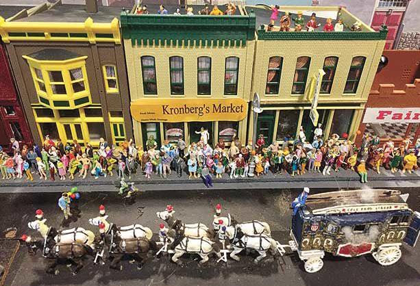 Visitors treated to circus parade, in miniature | News | presspubs.com