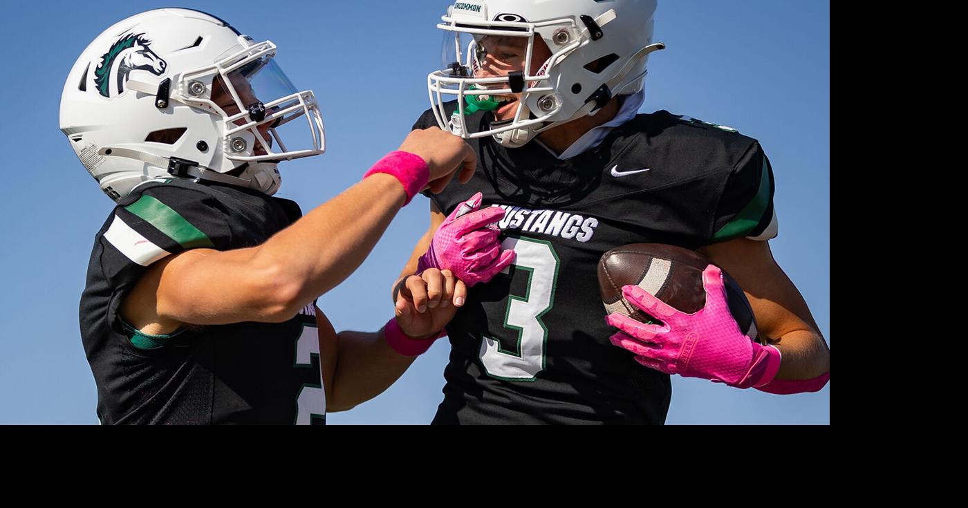 Football: Mustangs cruise 37-0 over STMA | Local | presspubs.com