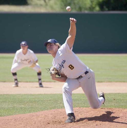 Baseball: Neubeck twirls shutout, Zephyrs reach state finals beating ...