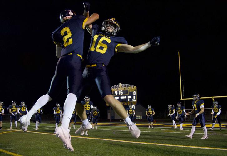 Football: Mahtomedi tops Cretin-Derham Hall 19-7 for 3rd straight ...