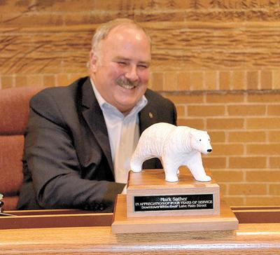 Main Street thanks city manager | News | presspubs.com