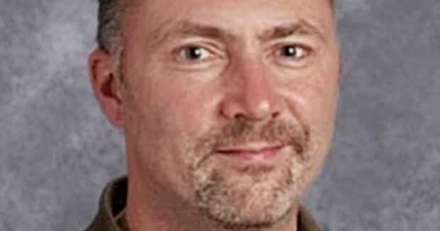 Readers vote Mounds View High School teacher ‘the best’ | News ...
