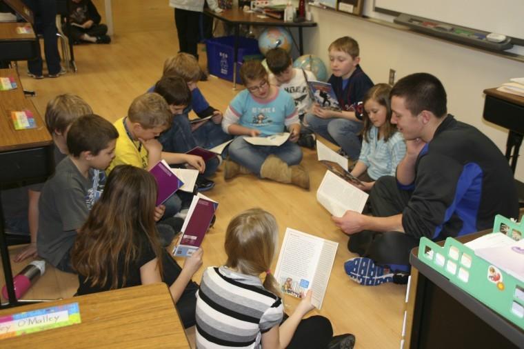 Isanti celebrates I Love to Read Month | News | presspubs.com
