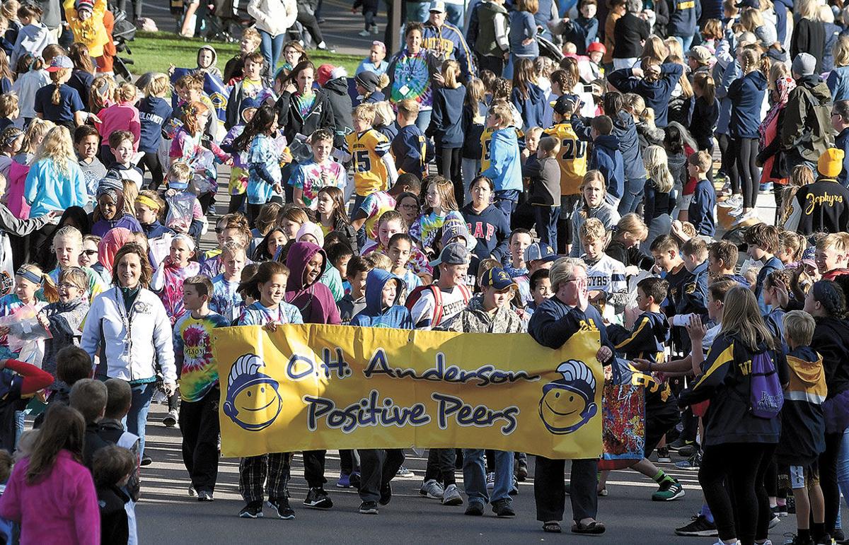 Homecoming crowd convergence | White Bear | presspubs.com