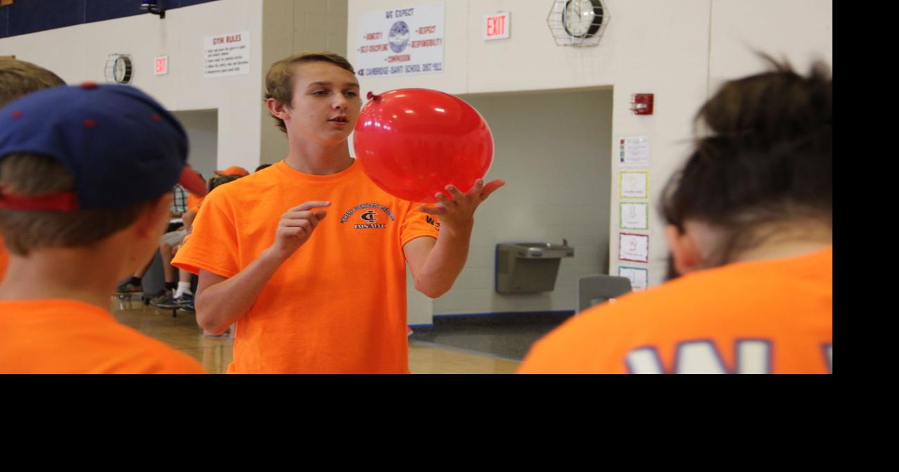 Isanti Middle School program builds unity through 8th-grade mentors ...