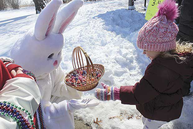 Snow can’t stop the Easter Bunny | Quad | presspubs.com