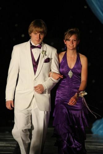 [photos] A 'Something Beautiful' Prom | | presspubs.com