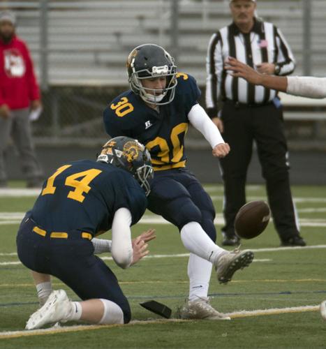 Football: Zephyrs top Highland 50-30, face Tartan for section title ...