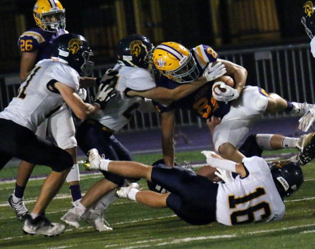 Football: Zephyrs top Raiders 33-17 on Bohmert's 5 touchdowns | Local ...