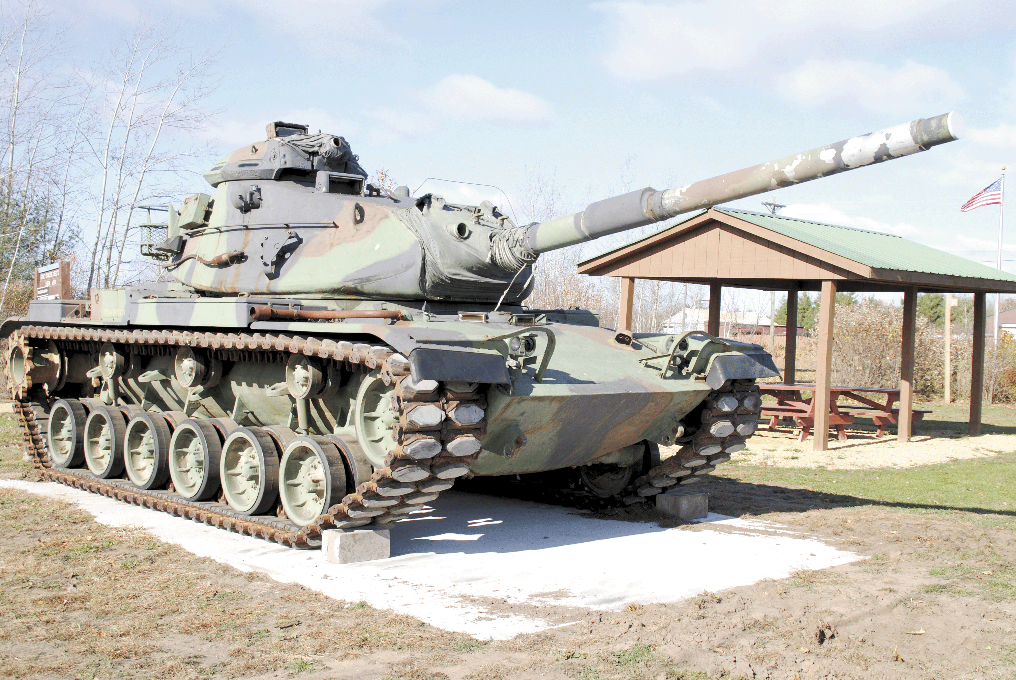 VFW welcomes tank to Siren | News | presspubs.com