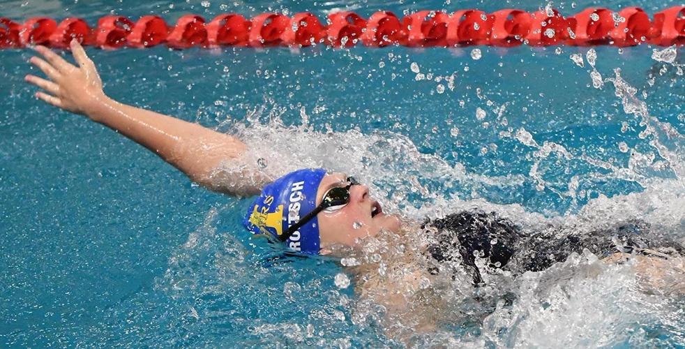 Swimming: Mahtomedi places 4th in U of M gala; Murphy wins diving ...