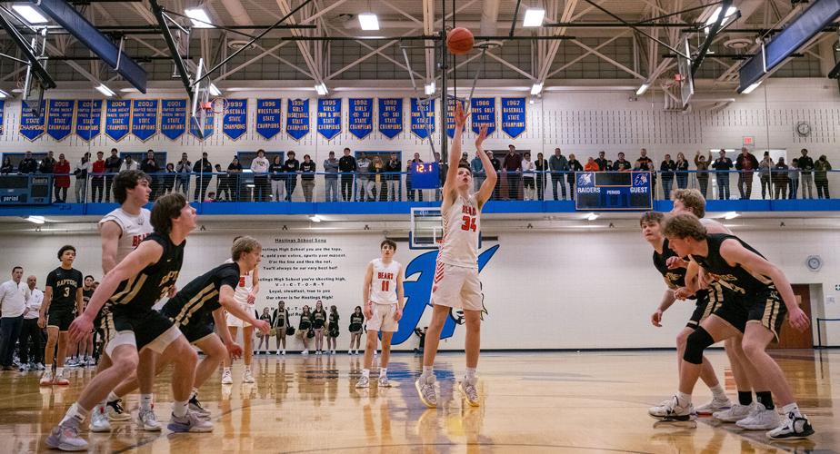 Boys basketball: Bears trip East Ridge 57-55, advance to state | Local ...