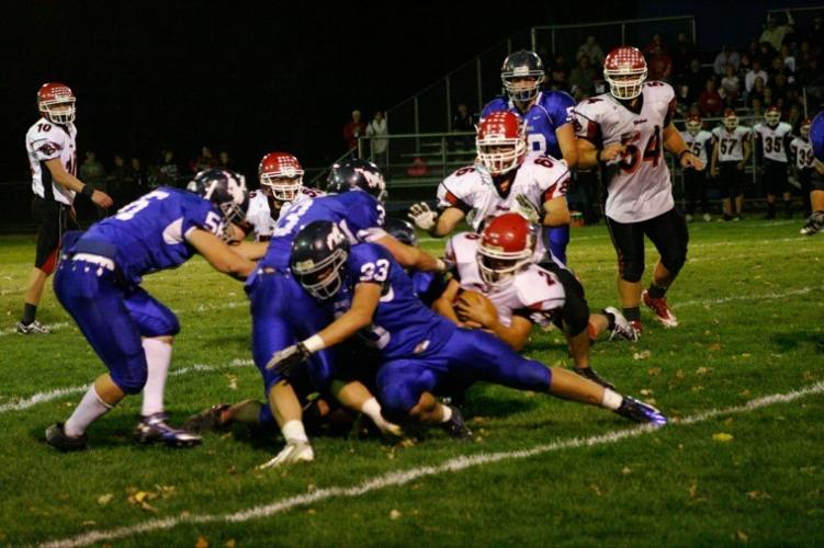 Mora Mustangs bounce back, run away from Milaca Wolves | Local ...