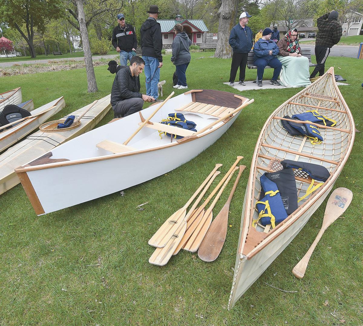 Student boat builders test their creations | White Bear | presspubs.com