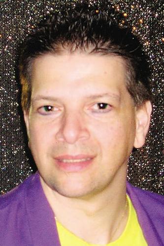 A gift from 'Ameri-Con Idol' | Local News | pressrepublican.com