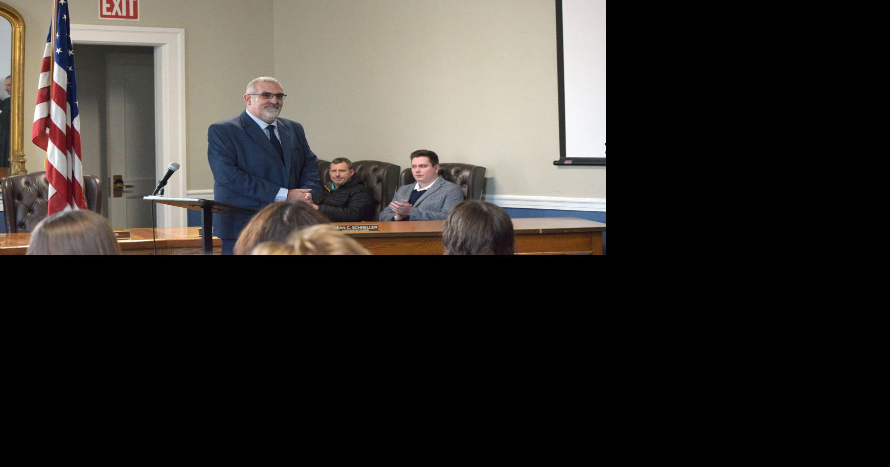 Hughes sworn in as city mayor | News | pressrepublican.com