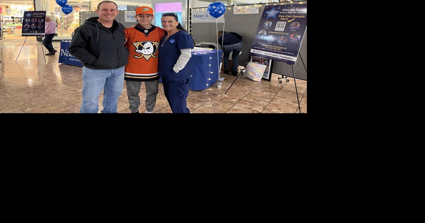 Local Make-A-Wish kid shines as a Duck | News | pressrepublican.com