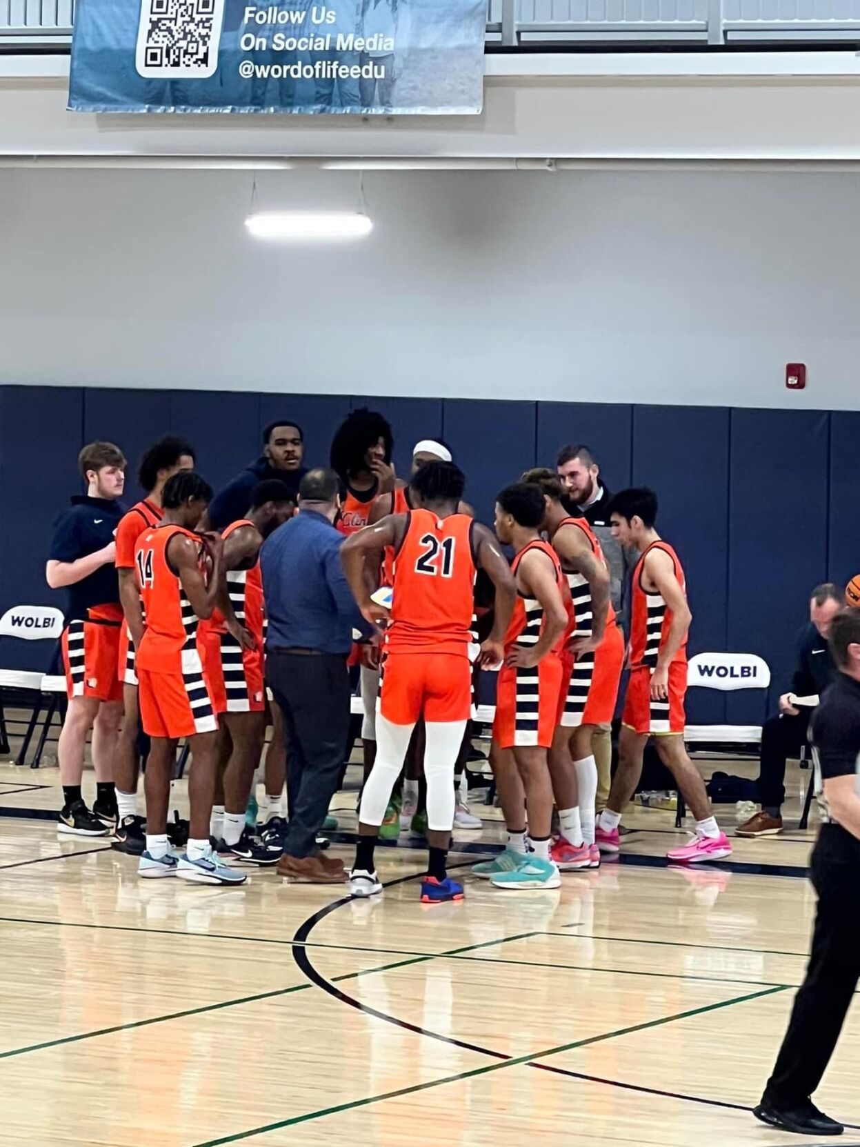 Cougars top Hawks, improve to 3-0 | Sports | pressrepublican.com