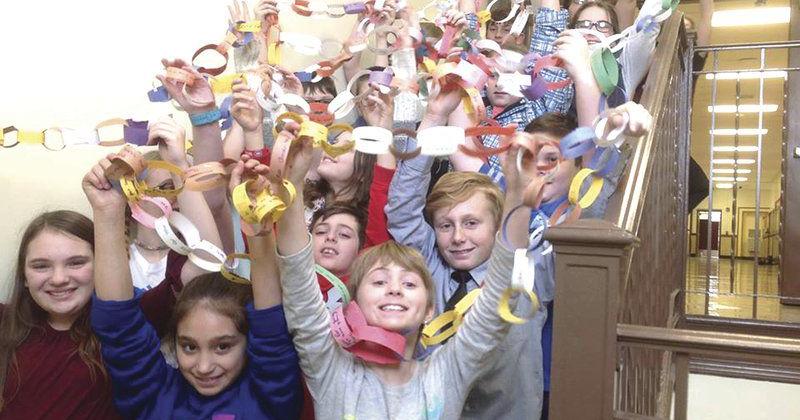 Wish chain carries fifth-grade support to soldiers | Local News ...
