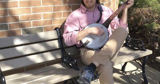 Plucking the banjo down memory lane | News | pressrepublican.com