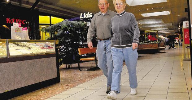Mall walkers step out | Lifestyles | pressrepublican.com