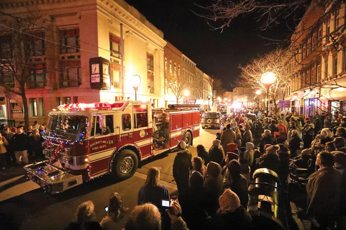 Holiday Parade makes Plattsburgh season bright | News | pressrepublican.com