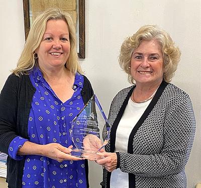 Woodbury Librarian Receives Special Districts Program Award | Community ...
