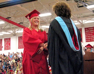 Pomperaug Graduates Class of 2009 | Top Stories | primepublishers.com