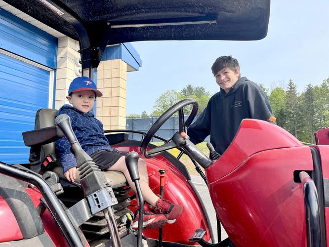 VO-AG VISITS | Community News | primepublishers.com