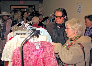 Dress for Less Fashion Show:Benefits Food and Fuel Banks | Top Stories ...