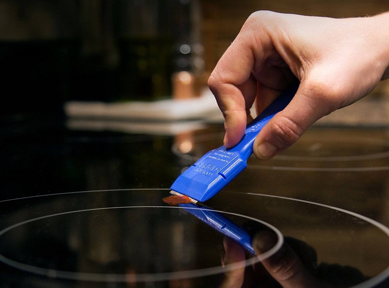 The best cleaning kit for your glass-topped stove | Home-and-garden ...
