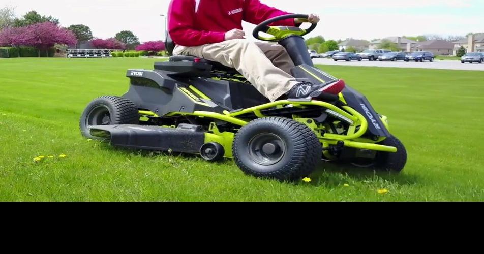 An electric riding lawn mower? Putting the Ryobi RM480E to the test ...