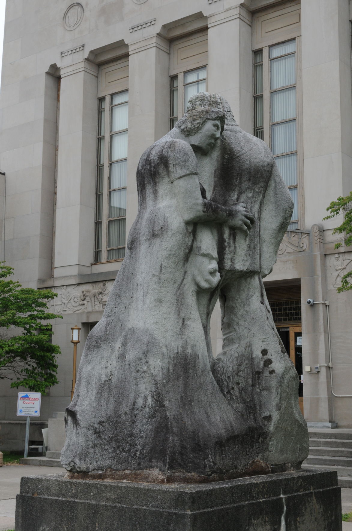 "Agony in Stone" Statue at courthouse depicts sombre history ...