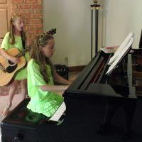 Graham twins share family ties, dream of song | Local News | ptonline.net