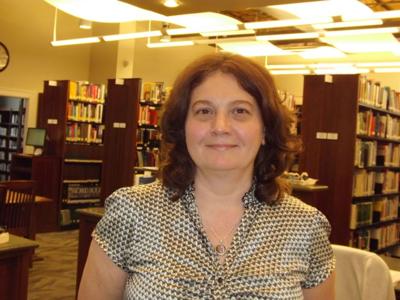 Renee Comer is at home with books,friends | News | ptonline.net