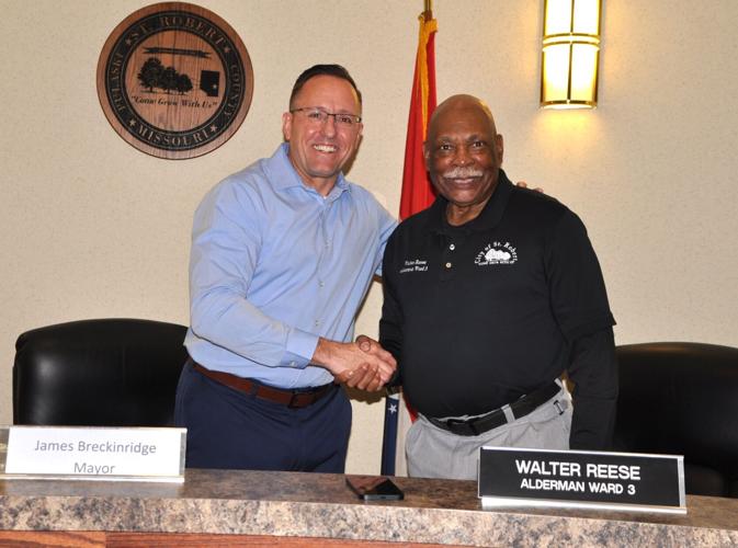 ST. ROBERT CITY COUNCIL: New mayor, council members take oath of office ...