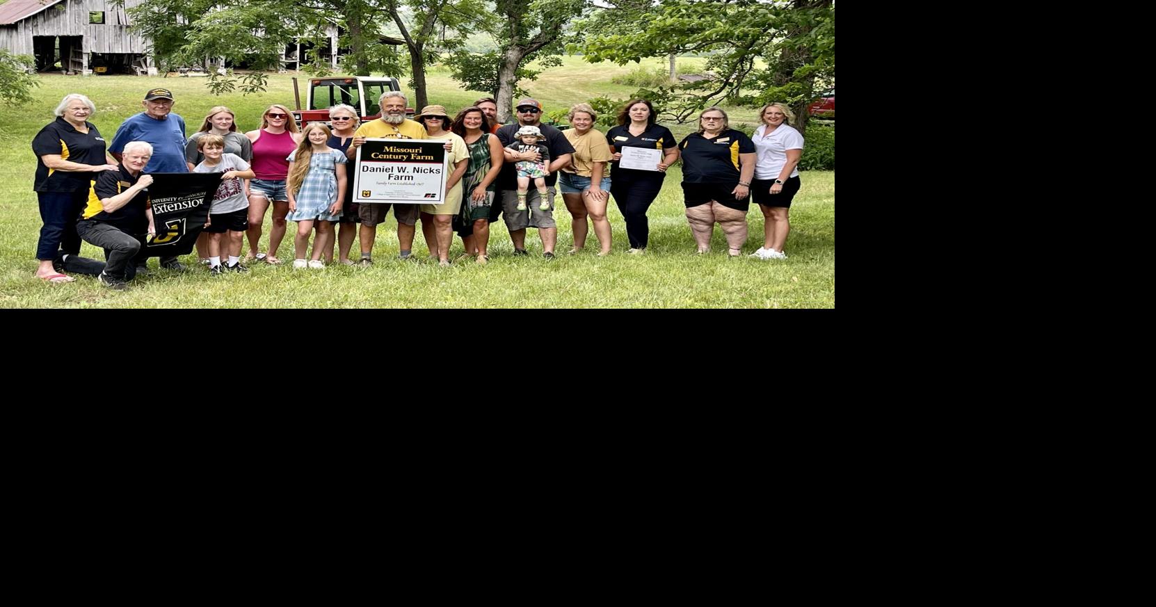 Hicks family farm receives award | News | pulaskicountyweekly.com