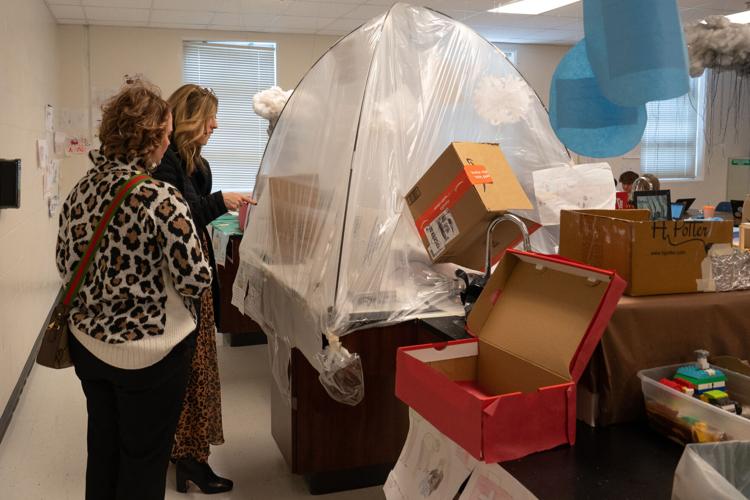 Ninth grade students create their own science museum ...