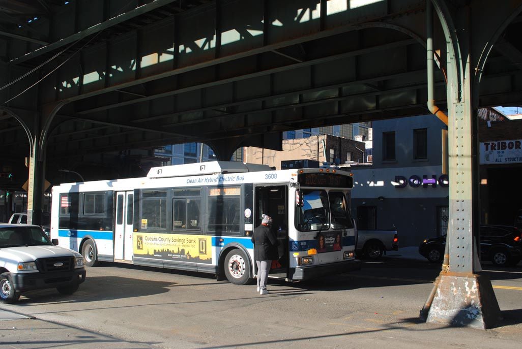 Built-out bus stops nearly ready in LIC | | qchron.com