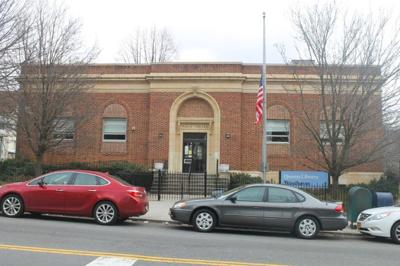 Woodhaven library opens basement | | qchron.com