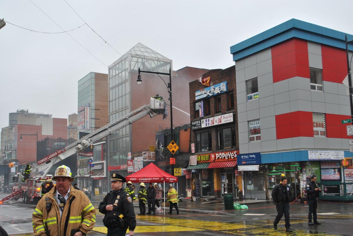 Five-alarm fire rages in Flushing | | qchron.com