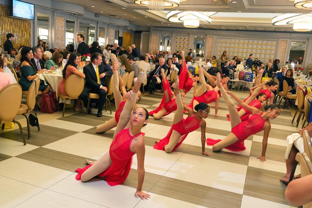 Hundreds gather at Ozone Park awards gala | | qchron.com