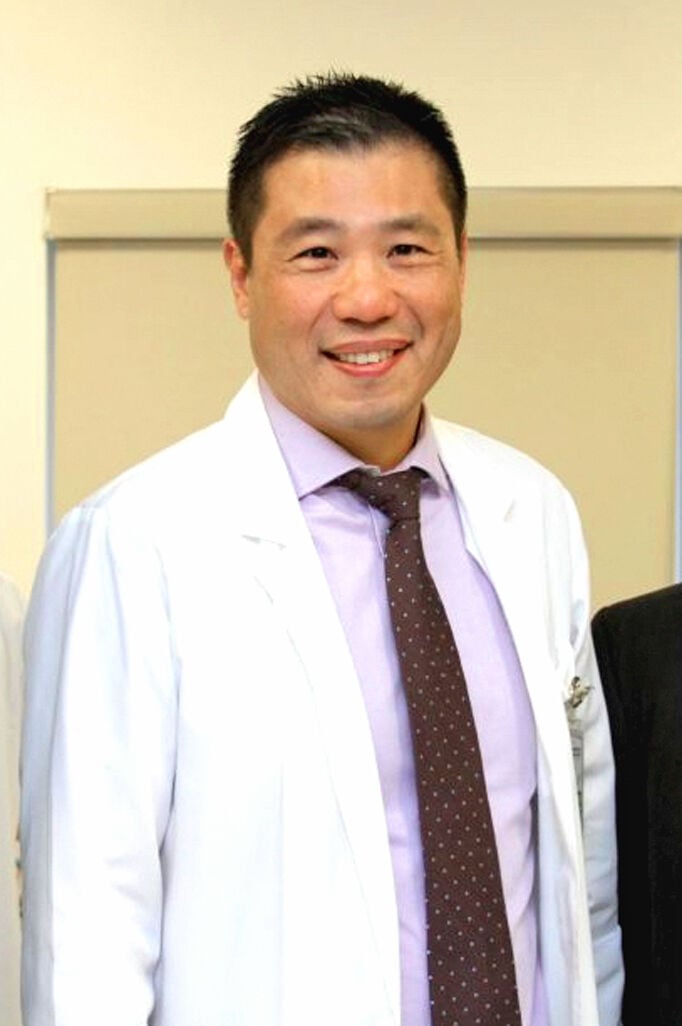 ER doctor returns to the COVID-19 fight | | qchron.com