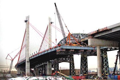 Trepidation over K-Bridge implosion | | qchron.com