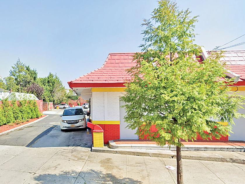 CB 6 split on FoHi drive thru permit | | qchron.com