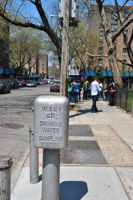Lovely day for a walk in Queensbridge | | qchron.com
