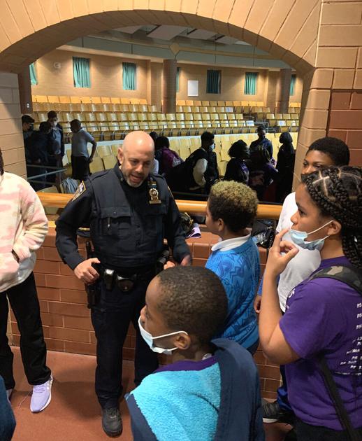 NYPD visits PS/IS 208 in Bellrose | | qchron.com