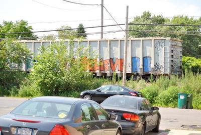 Rail industry chugs along about waste | | qchron.com