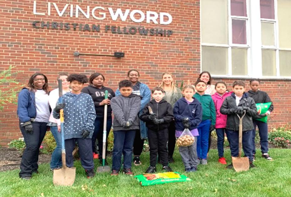 PS 63 Students Give Back to the Community | | qchron.com